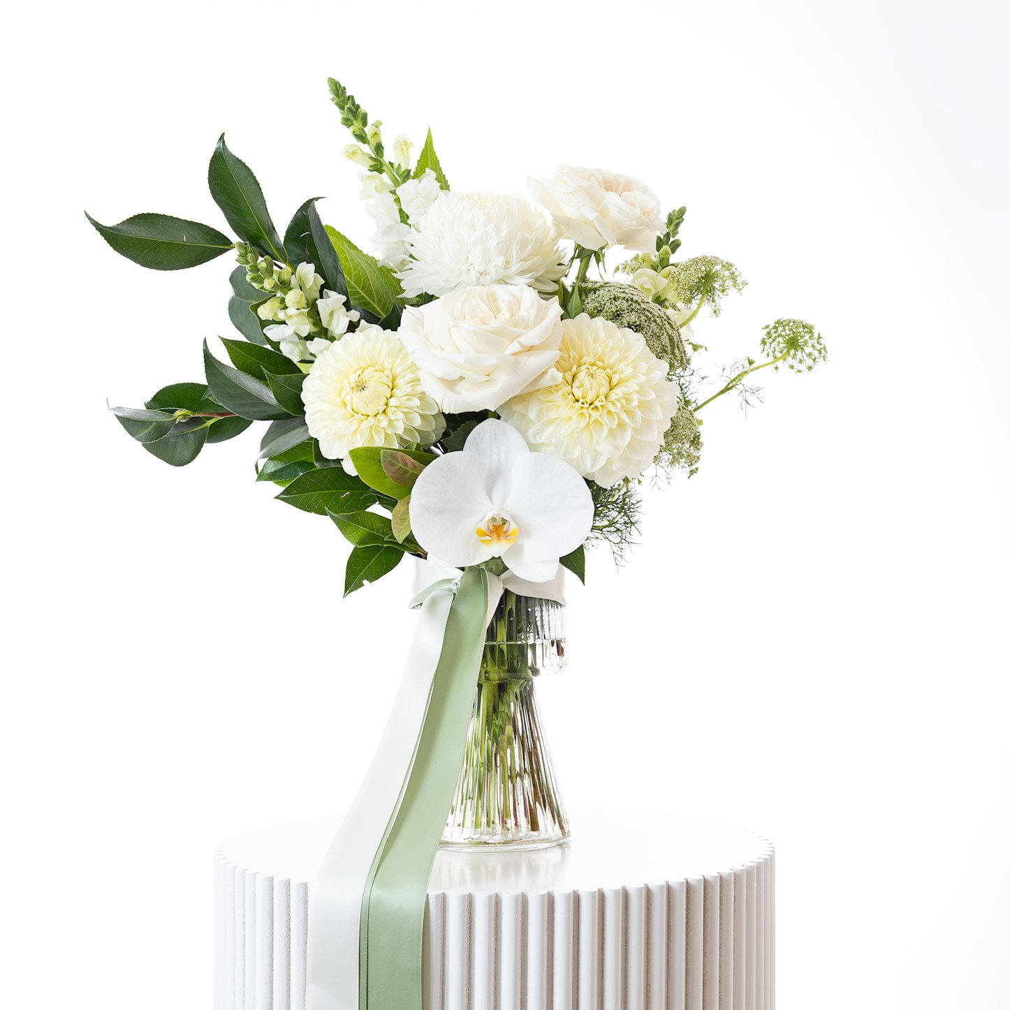 A Touch of White | Flora Blume